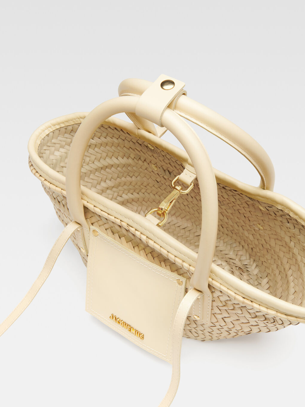 Shop Women's Collection | JACQUEMUS UAE Official Website
