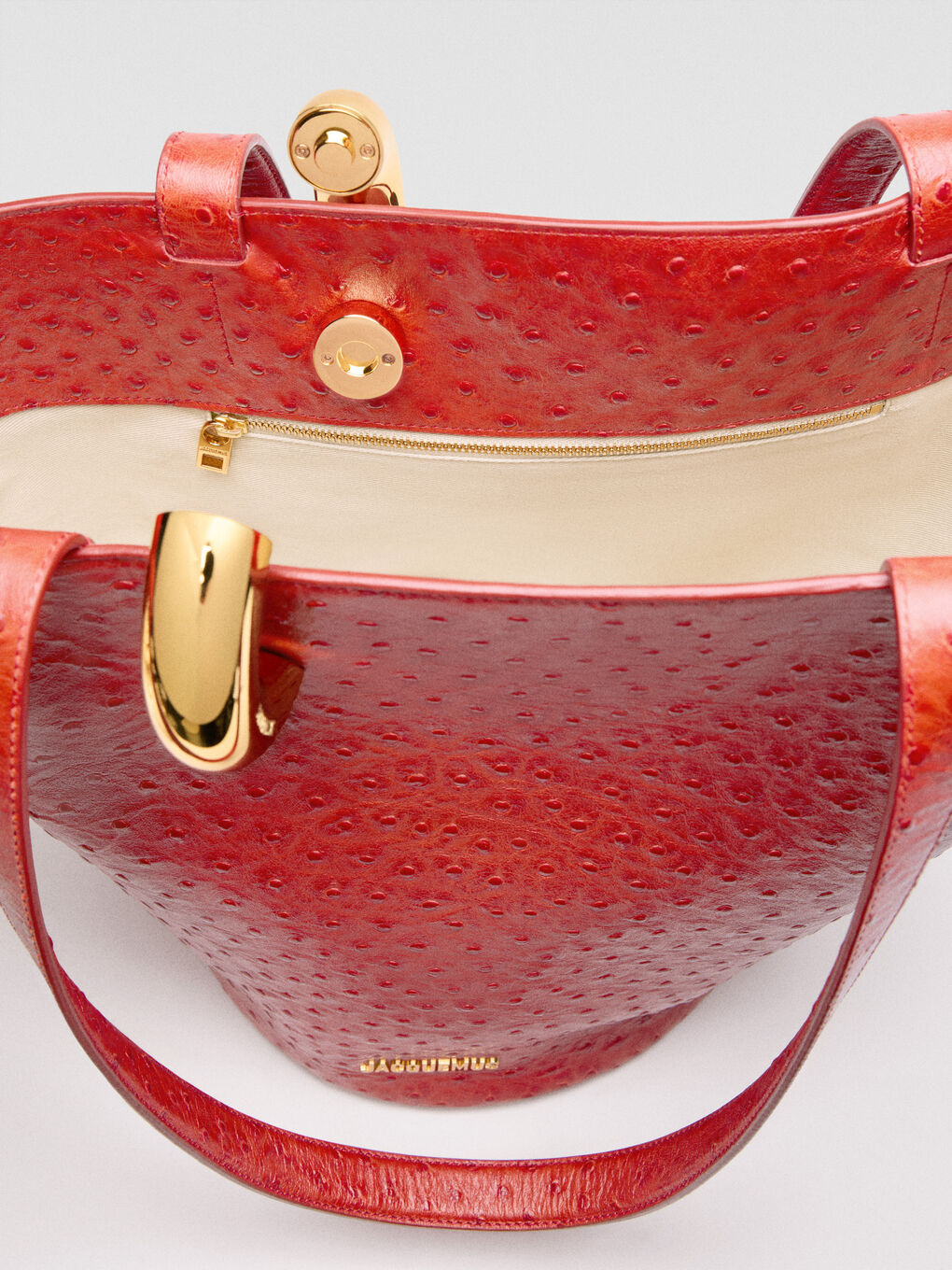 Shop Women's Collection | Jacquemus UAE Official Website