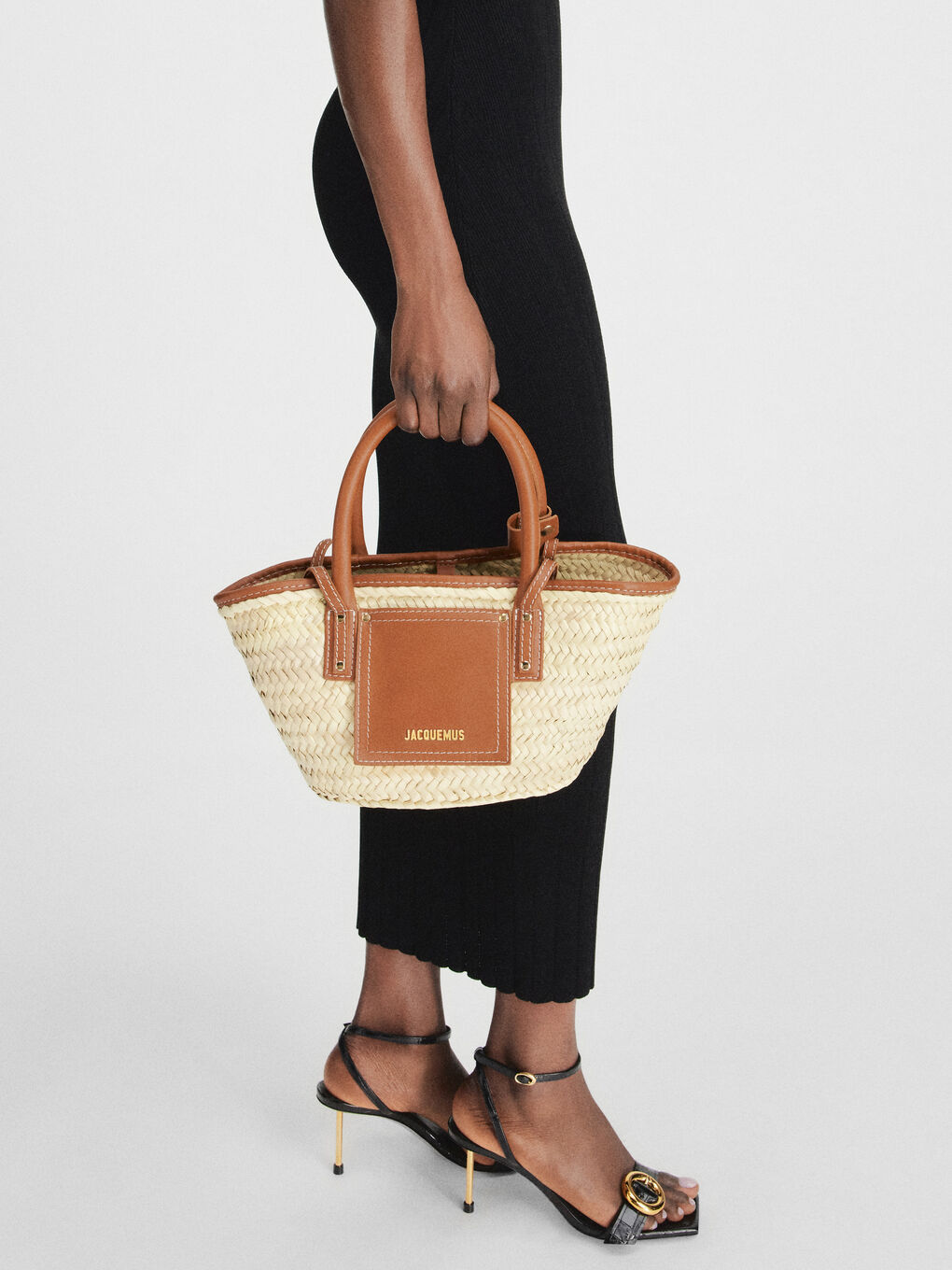 Shop Bags | JACQUEMUS UAE Official Website