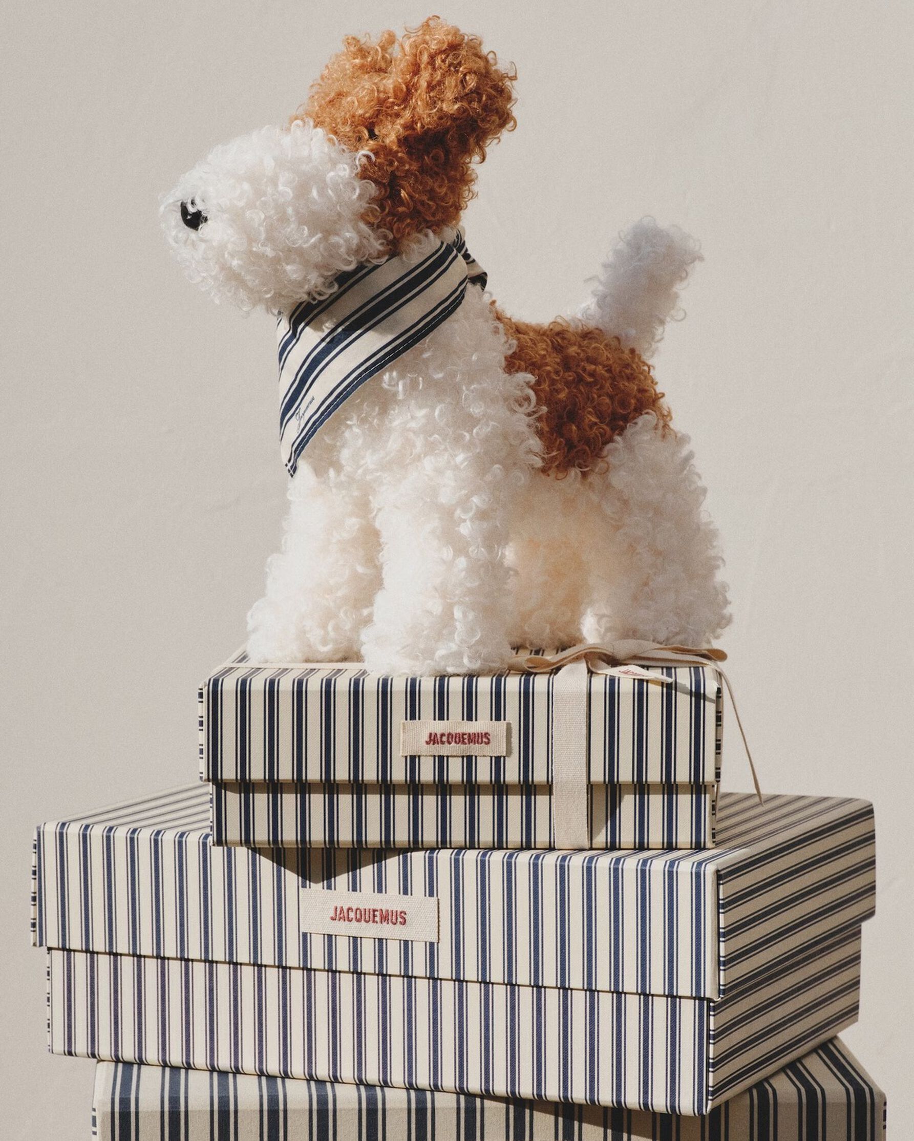 The Rita plush, White / Brown | JACQUEMUS UAE