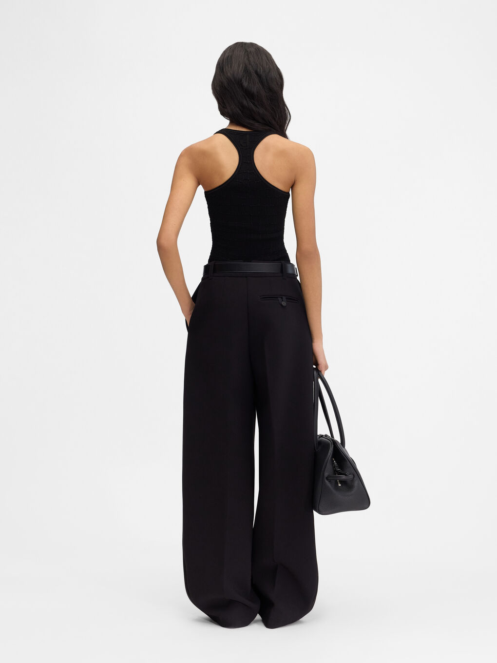 Shop Women's Collection | Jacquemus UAE Official Website