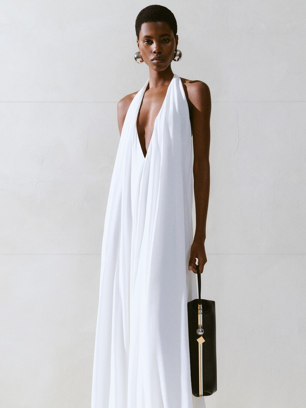 Shop Women's Collection | JACQUEMUS UAE Official Website