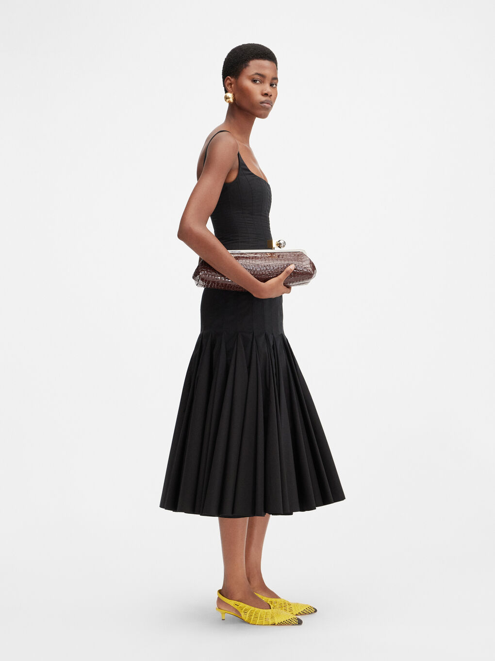 Shop Women's Collection | JACQUEMUS UAE Official Website