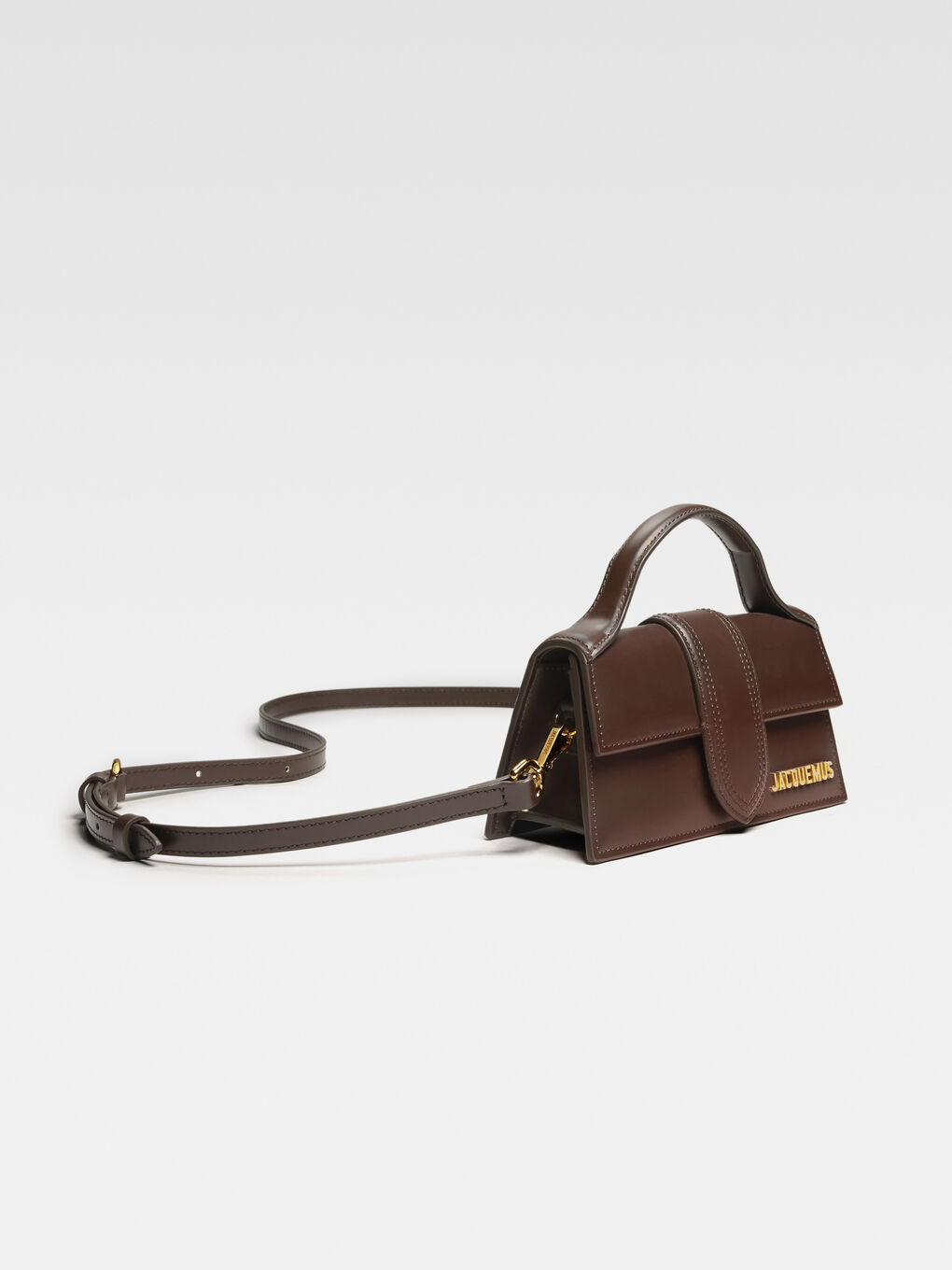 Shop Bags | JACQUEMUS UAE Official Website