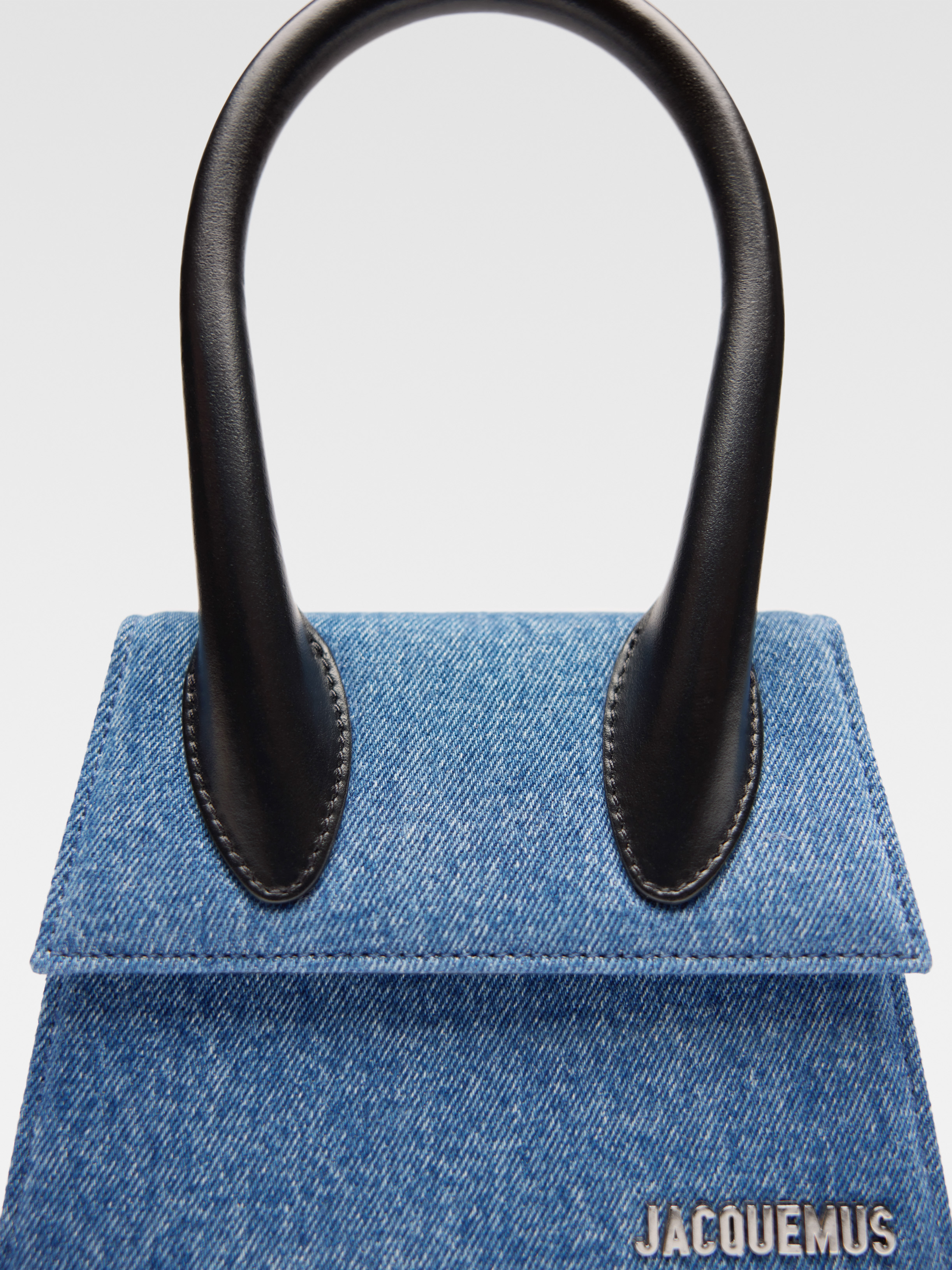 The medium Chiquito, Blue | JACQUEMUS UAE